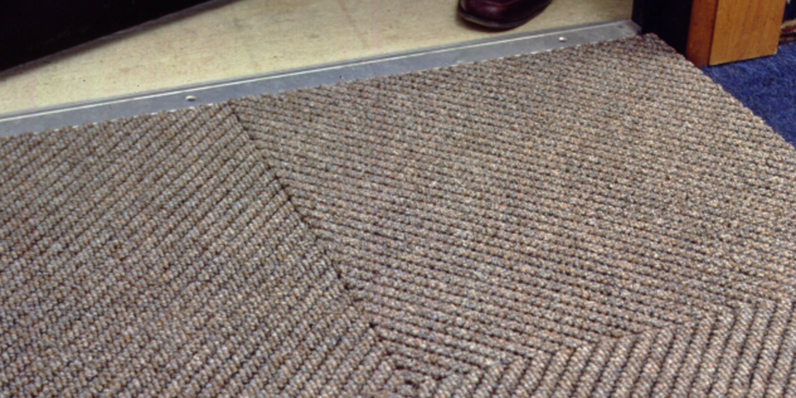 Carpet Tile Diagonal - Charcoal – The Mat Supply Store